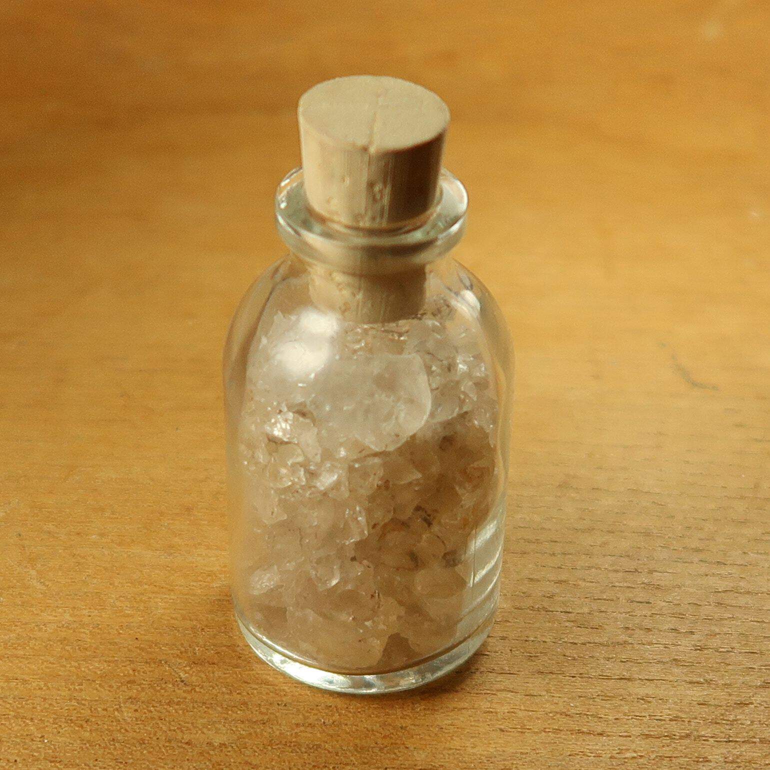 Hyalite Opal chips in bottle | Fluorescent Opal | UK Shop